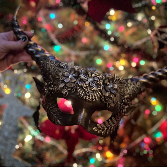 Other | New Stunning Gold Feminine Krampus Christmas Demon Devil Horned ...